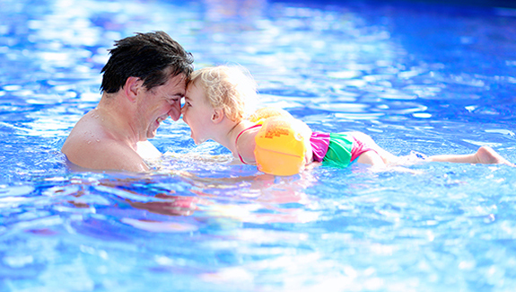 6 Helpful Tips for Swimming with a Stoma | Hollister AU